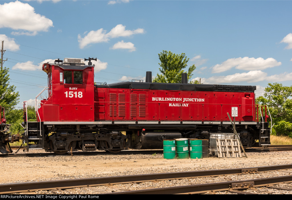 BJRY 1518, EMD SW1500,